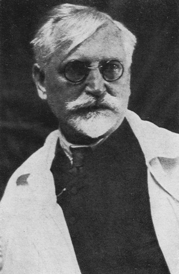 Symbol medicíny /Dívka - Alfons Mucha (1860–1939) | 1. Art Consulting